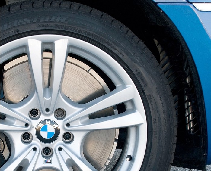How to Repair Cracked Alloy Wheels | ChipsAway Blog How to Repair Cracked Alloy Wheels | ChipsAway Blog