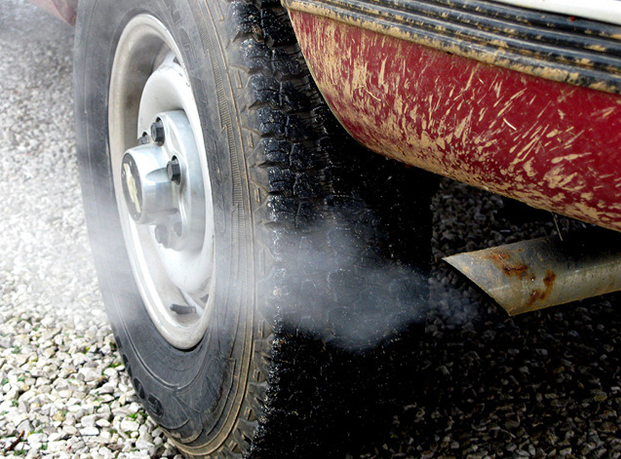Common Engine Problems and Simple Fixes | ChipsAway Blog Common Engine Problems and Simple Fixes | ChipsAway Blog