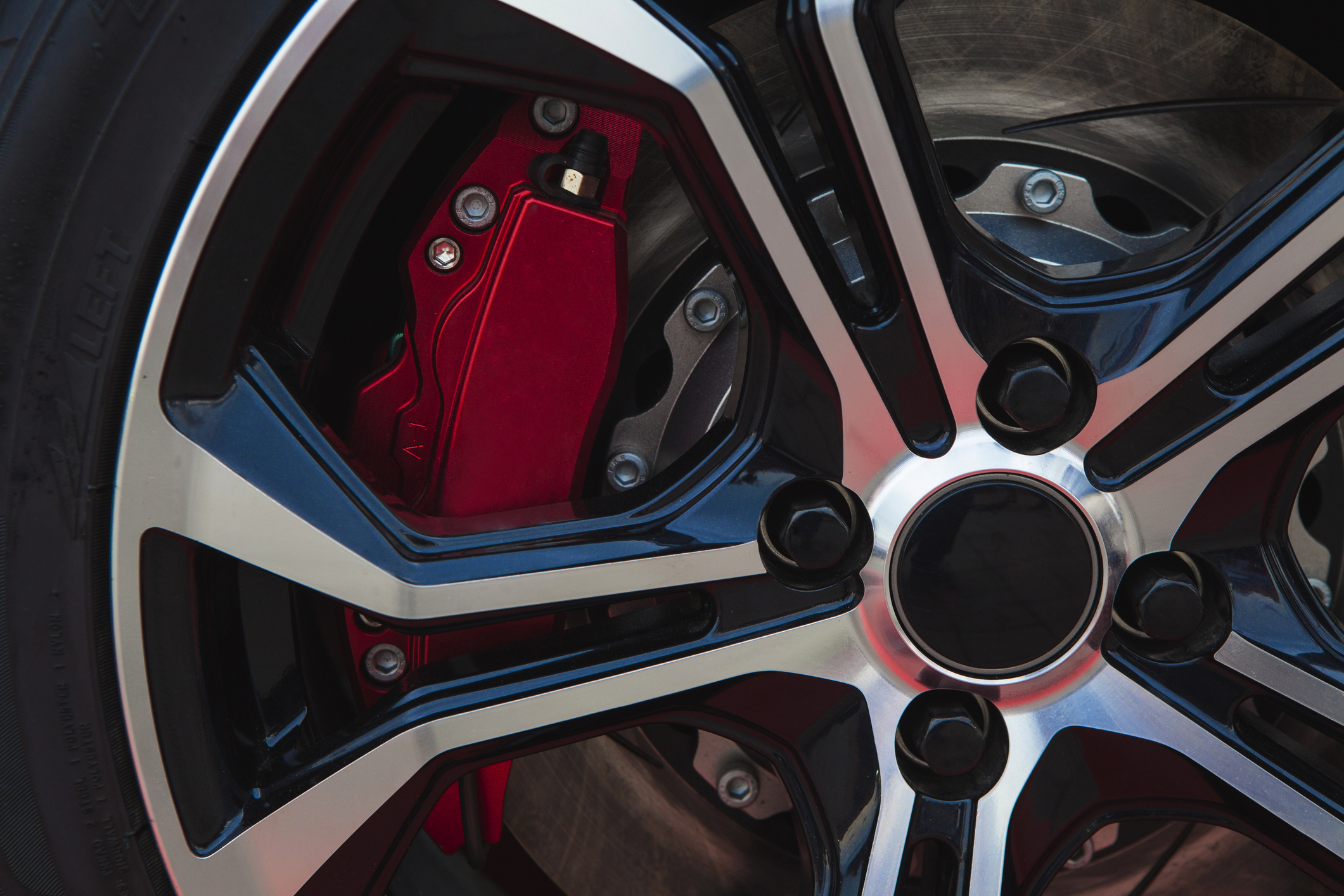 Alloy Wheel Repair & Refurbishment Mobile to You | ChipsAway